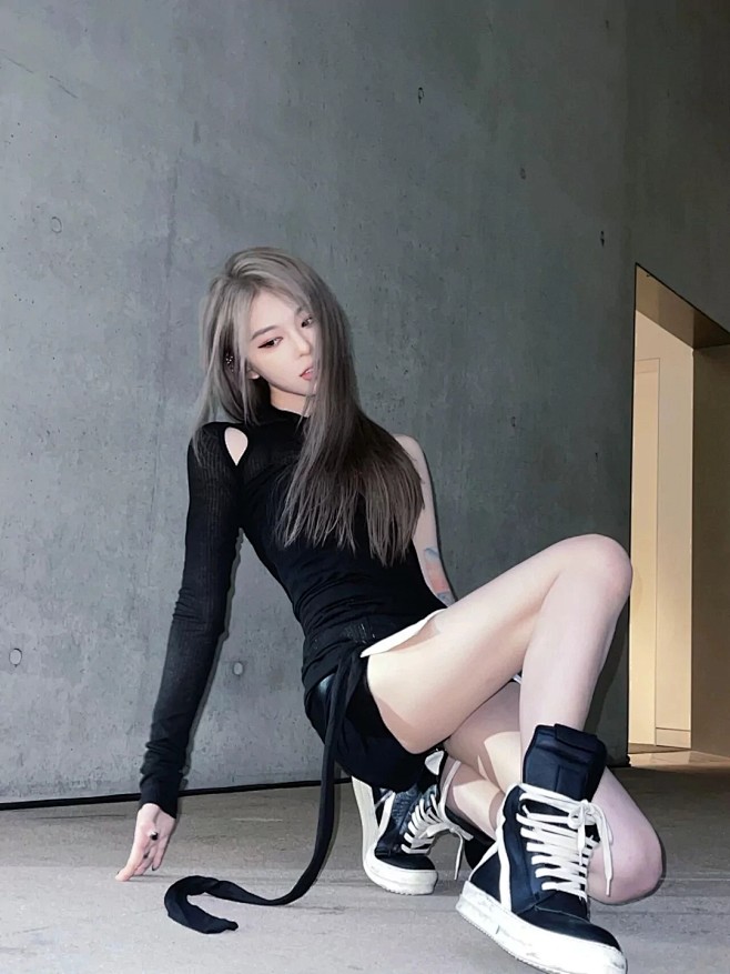 发光的少女1348_619 (97)