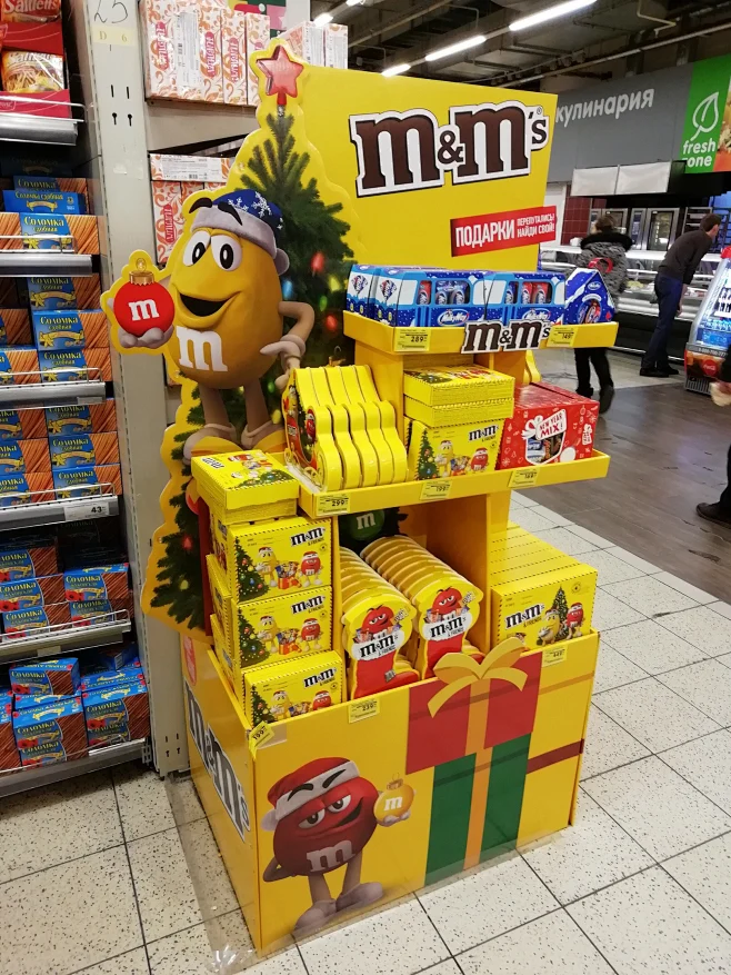 pallete Display pos posm design mars ПОСМ дизайн Новый год Рождество ...