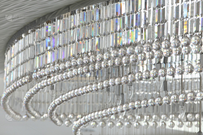 水晶吊灯,极简构图,水晶,水平画幅,形状,无人,灯,气候与心情,特写,阶调图片