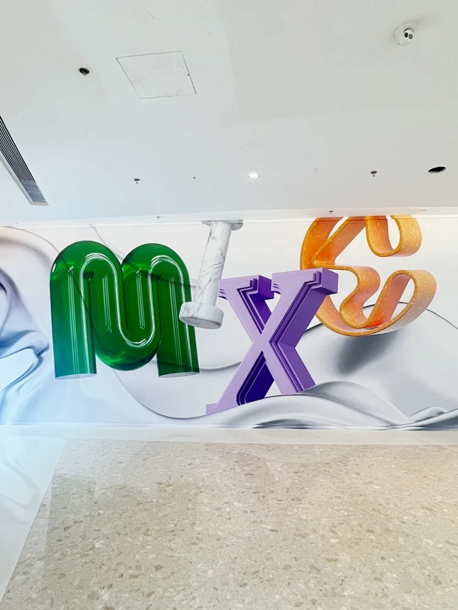 青岛万象城L4/L5/L6全新区域即将亮相 - 小红书图片_商场美陈 - 围挡/玻璃贴/橱窗/梯间图片素材-花瓣网