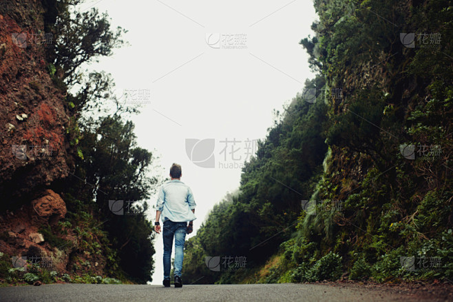 旅行者,概念,青年人,山,白色人种,自由,在活动中,活力,旅途,无法辨认的人