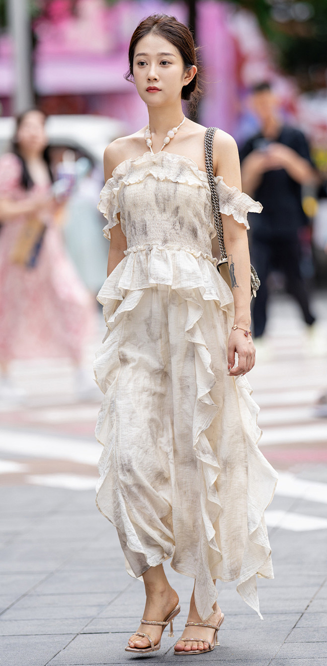 青春美女 CR#山城街拍 (2)