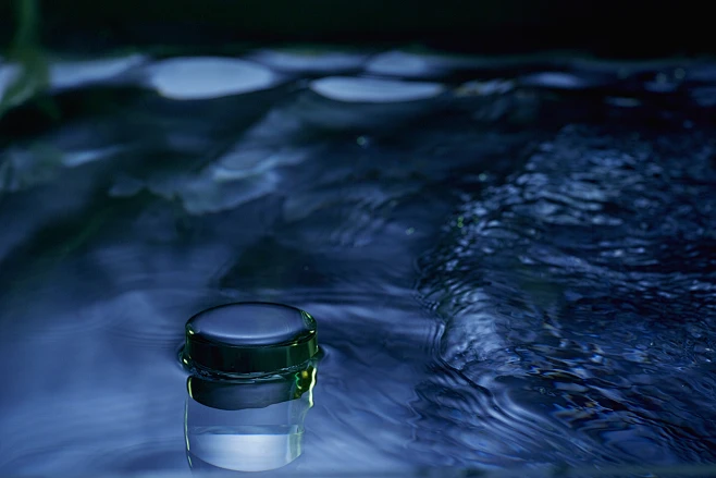 Shape and color of water skin care-花瓣网