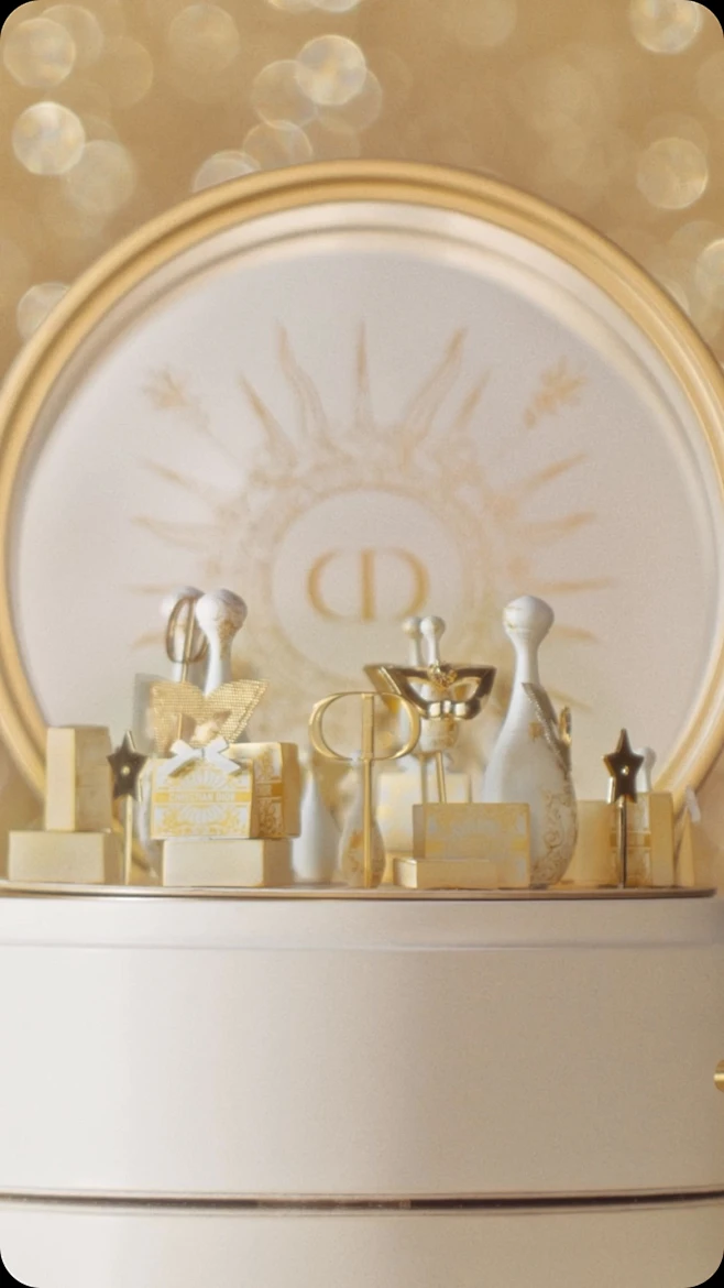 This festive season, bring the majesty of Versailles to your home with ...