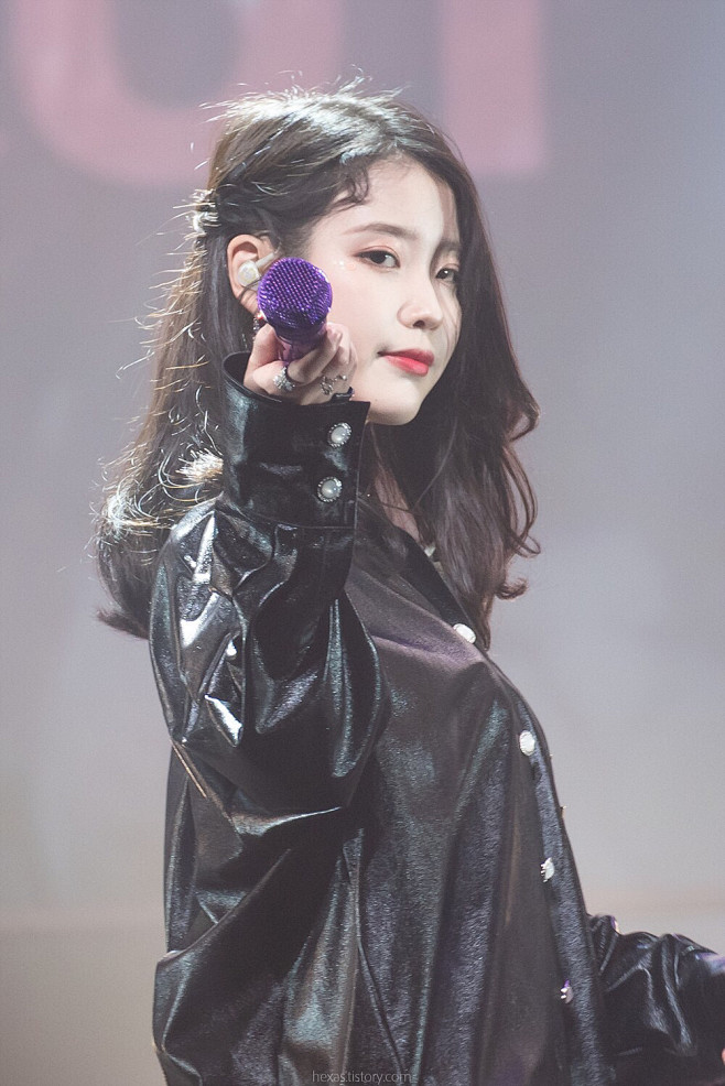 IU