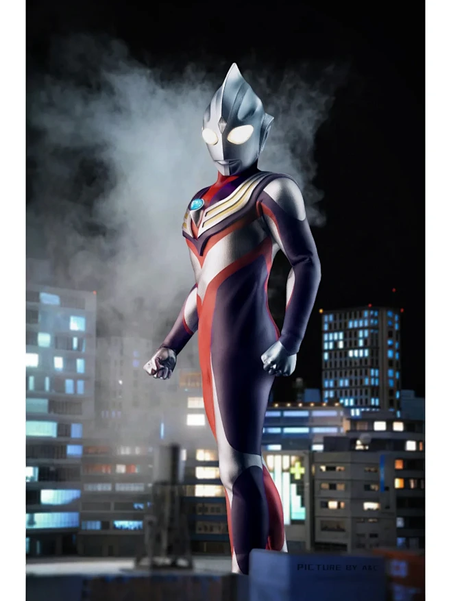 光！Alphamax 迪迦奥特曼