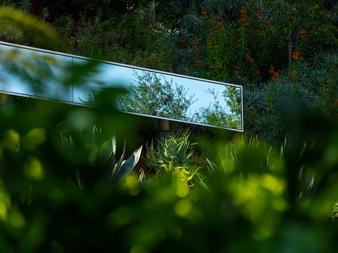 'santa monica linear' reflective piece by phillip k. smith III + SOM ...