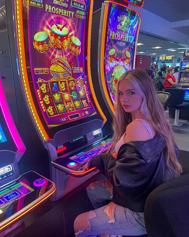 Arcade Instagram Inspo 图片-花瓣网