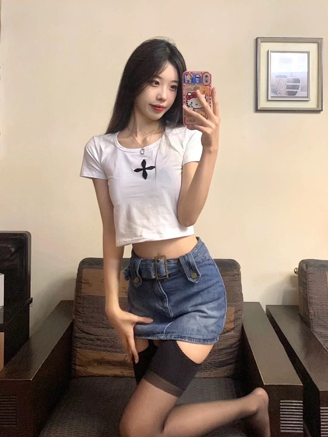 发光的少女1348_619 (320)