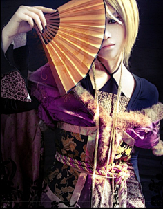 coser-花瓣网|陪你做生活的设计师 | old先的短漫人物cos，炸毛君好萌～