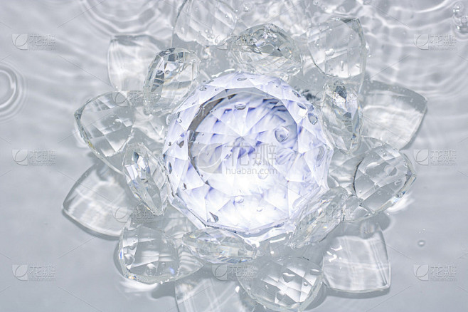水上莲花形水晶 2589