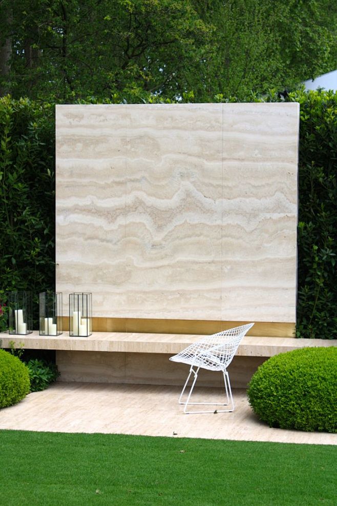 The Telegraph Garden designed by Tommaso del Buono and Paul Gazerwitz ...