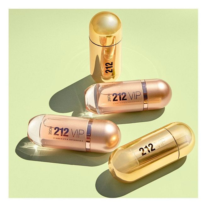 ＠chase_J - Photo by CAROLINA HERRERA on May 11, 2020. 没有照片描述。-2-花瓣网