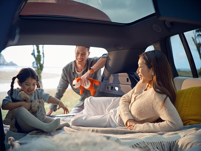 Li AUTO L7 in Fiordland on Behance