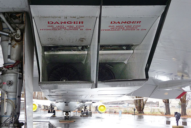 The left engines of the Concorde(A636E)