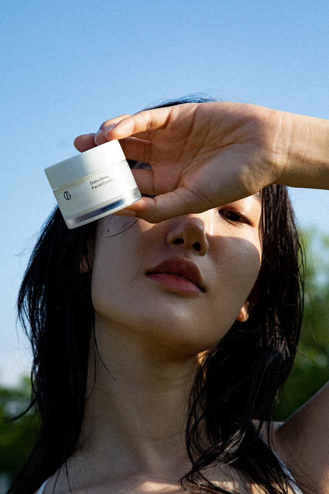 art direction beauty Brand Design cosmetics Fashion model Photography ...