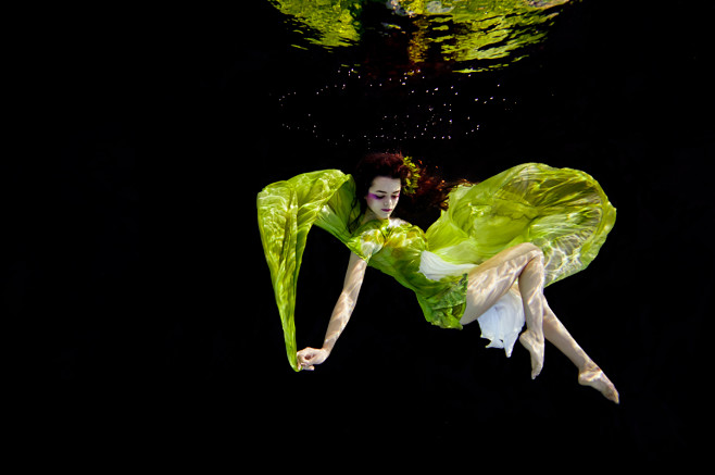 水下唯美摄影来自cgbook.cn (986)