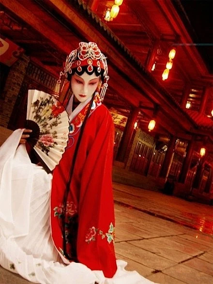 大红..._百度图片-花瓣网