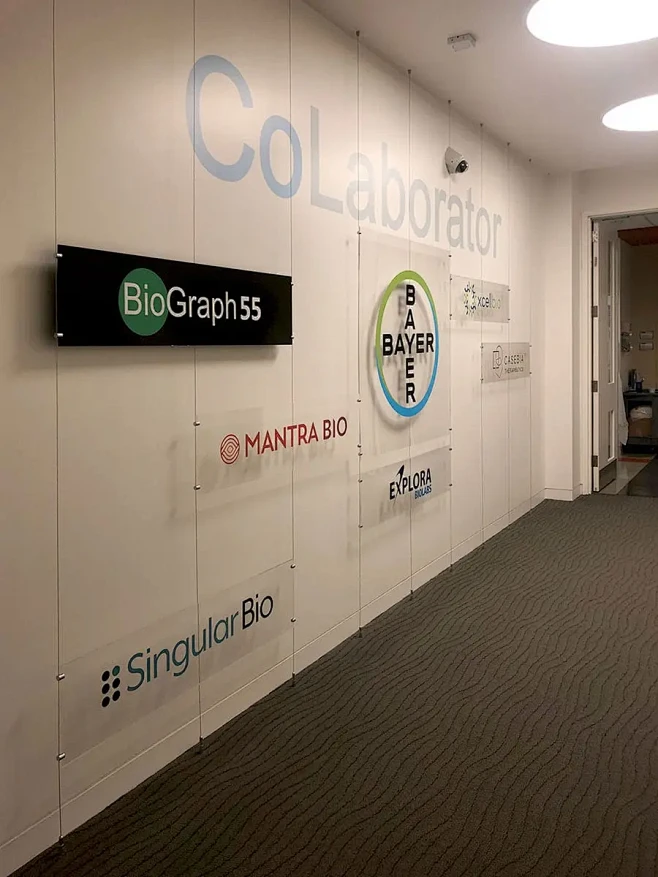 S1018 — Recognition Wall Display / Company Logo-Panels and Graphics ...