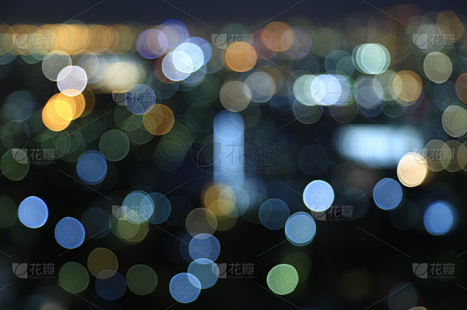 泰国曼谷Iyarin Tuk Chang的散焦散焦灯光