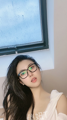 俏妞T-花瓣网|陪你做生活的设计师