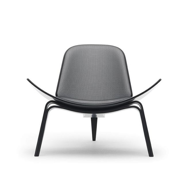 Maharam CH07 Shell Chair | Hans J. Wegner | Carl Hansen | SUITE NY