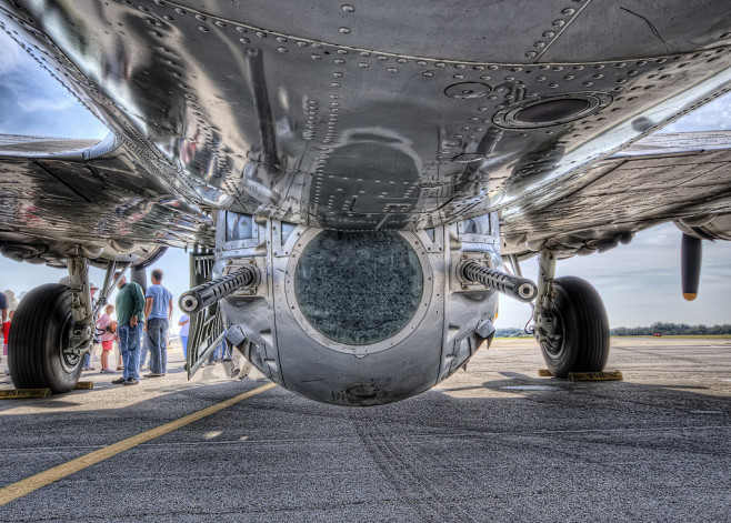 B-17 Belly Gun Turret | Flickr - 相片分享！
