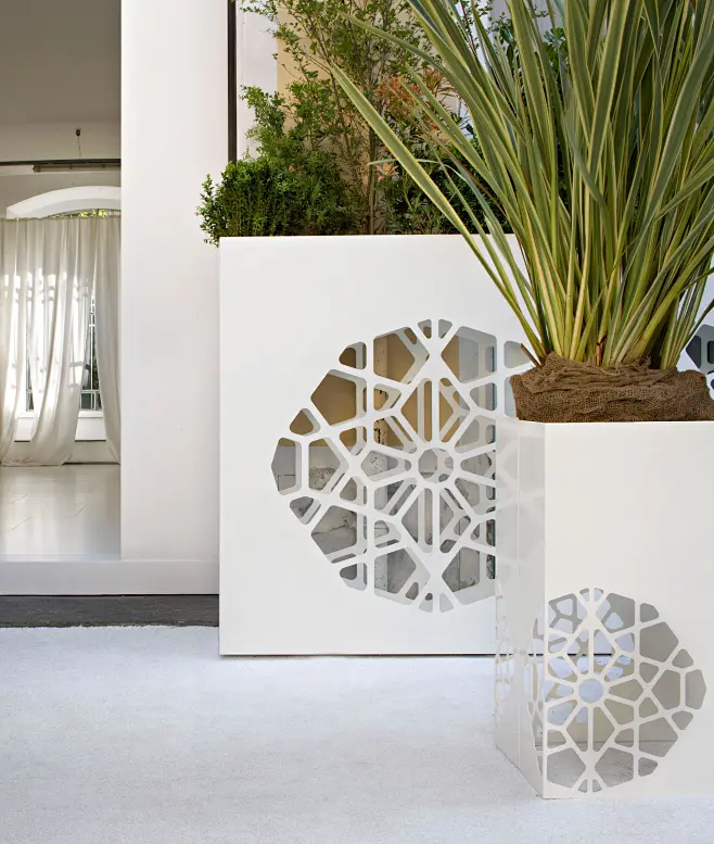 DEMETRA POT - Flowerpots / Planters from De Castelli | Architonic ...