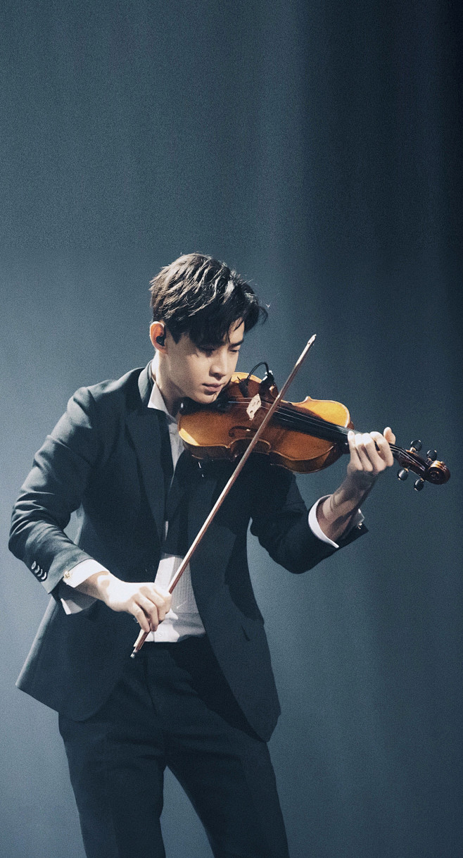 刘宪华(Henry Lau)