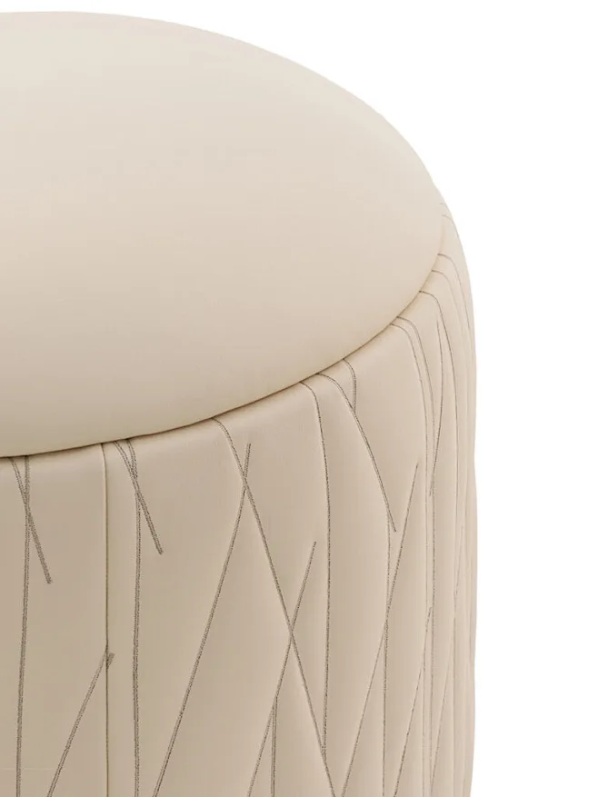 Roma pouf : Pensato per essere abbinato al beauty, il pouf ...