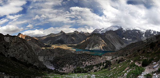 在Tajikistani旅行