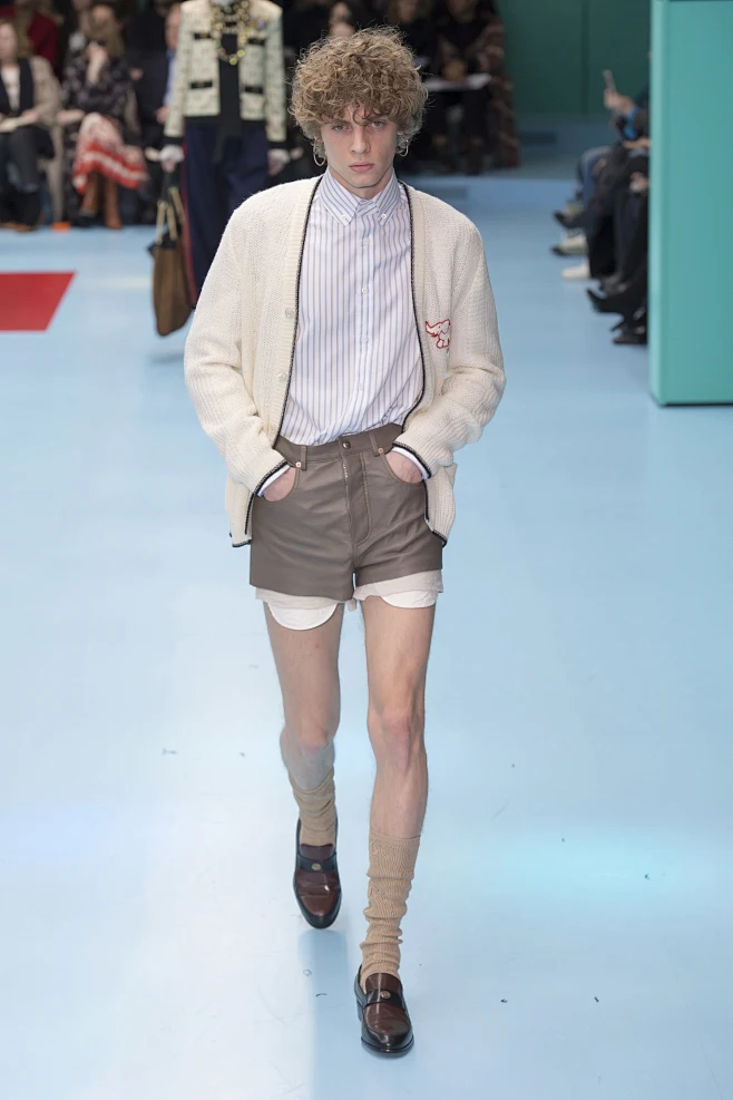 Gucci Fall 2018 Ready-to-Wear Fashion Show : The complete Gucci Fall ...