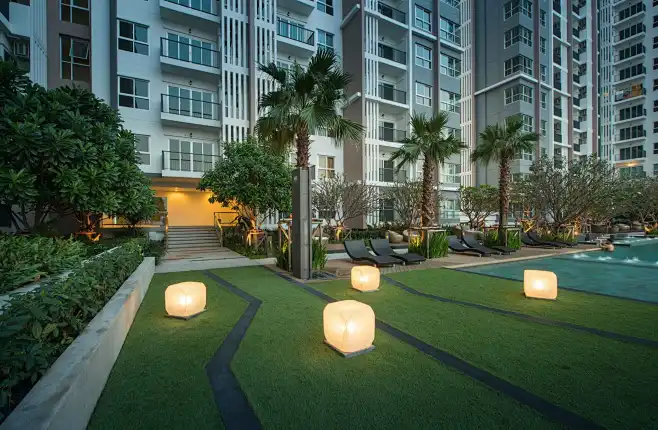 The Parkland Phetkasem - Swimming pool by Xsite Design Studio-mooool设计-花瓣网