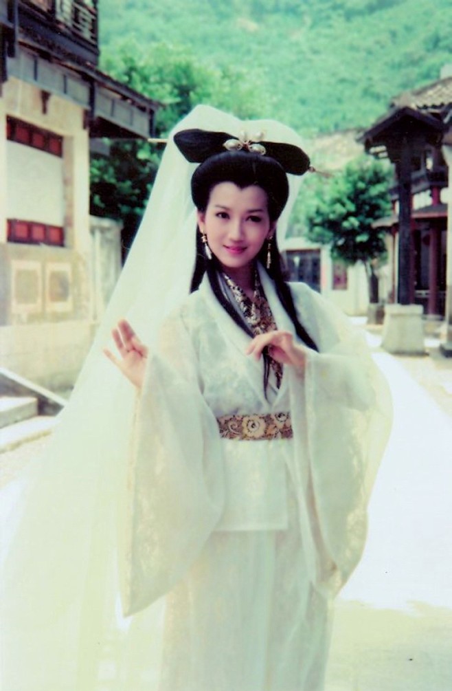 新白娘子传奇：白素贞