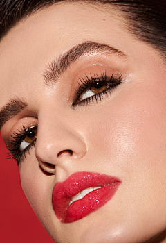 模特-花瓣网|陪你做生活的设计师 | AIR on Behance