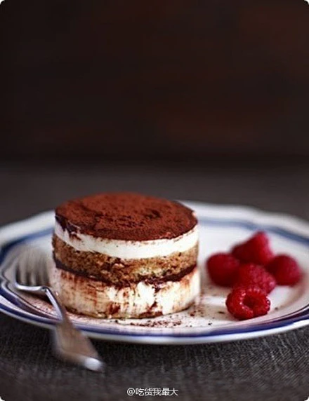 提拉米苏（Tiramisu）在意大利原文里，“Tira”是“提、拉”的思，“Mi的相关微博 - 新浪微博-花瓣网