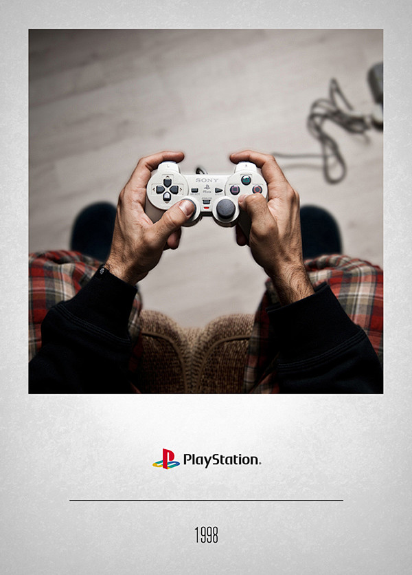 SONY PlayStation（1998年） 索尼正式进入游戏主机行业的首部作品，于1994年末发售，整整同龄了游戏机行业10个年头，销售量 ...