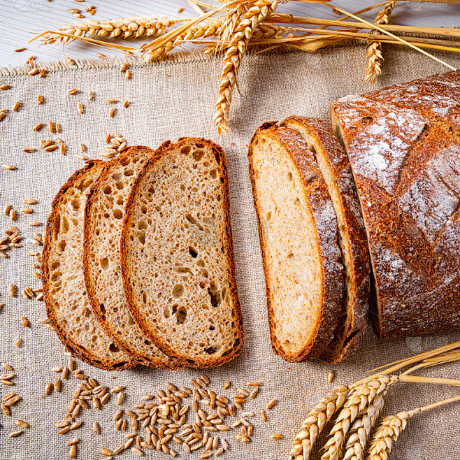 美味的混合黑麦面包，也叫灰面包