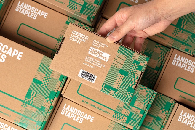 Image may contain: person and electronic engineering图片_包装设计图片素材-花瓣网