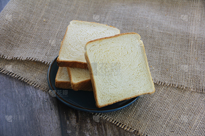 方形白吐司面包片