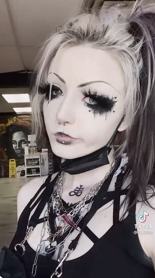 f93a2334-5187-4c48-b84a-24fba4e2e3a5