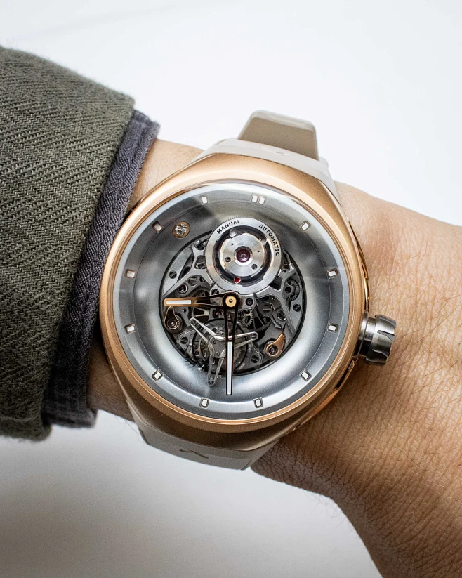 Hands-On: Vanguart Orb Levitating Flying Tourbillon Watch ...