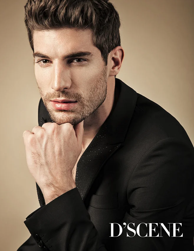 Ryan-Barrett-Igor-Cvoro-DSCENE-02-花瓣网