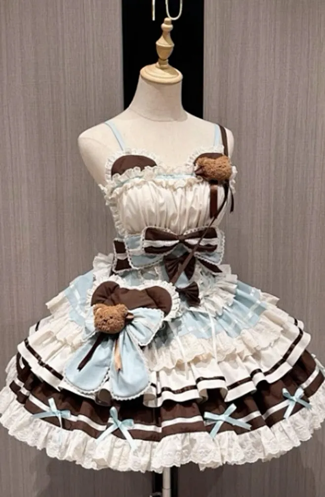 其中包括图片：Cute clothes,-花瓣网