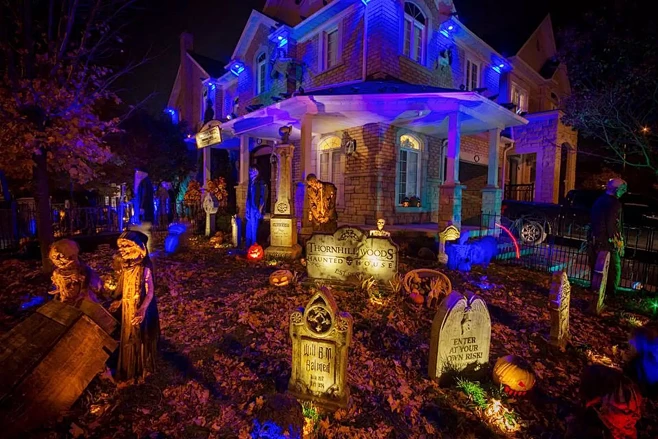 haunted-house-toronto-花瓣网