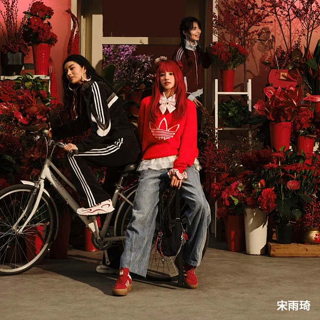 阿迪达斯-GAZELLE BOLD W 宋雨琦同款 蛇年新年款经典厚底运动板鞋「T头鞋」 adidas 阿迪达斯官方旗舰店-花瓣网