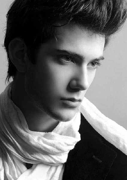 Guillaume Varki-花瓣网