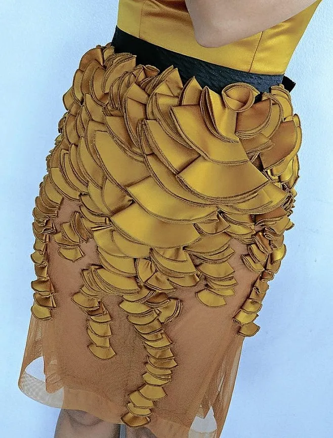 Fabric Manipulation面料再造-花瓣网