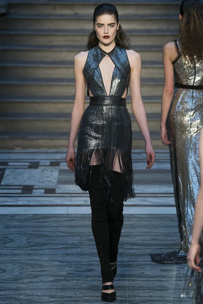 Julien Macdonald 2015 秋冬-花瓣网