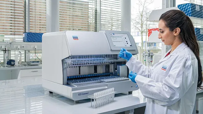 自动DNA和RNA提取仪器，医疗设备，QIAGEN EZ2 Connect，2022红点产品设计大奖，-花瓣网